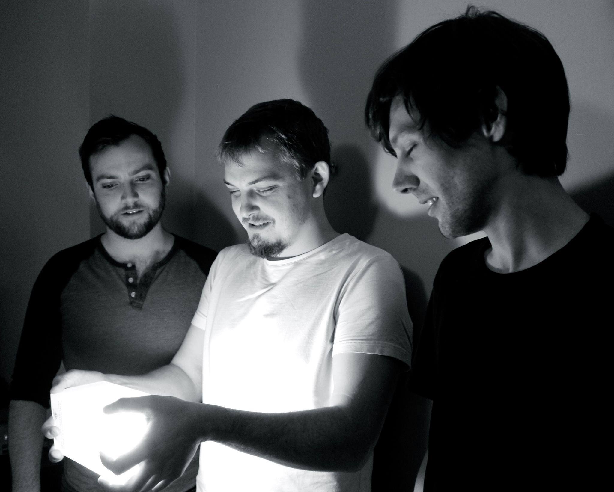 Interview: Lucas MacKenzie of New Teeth • Ottawa Showbox