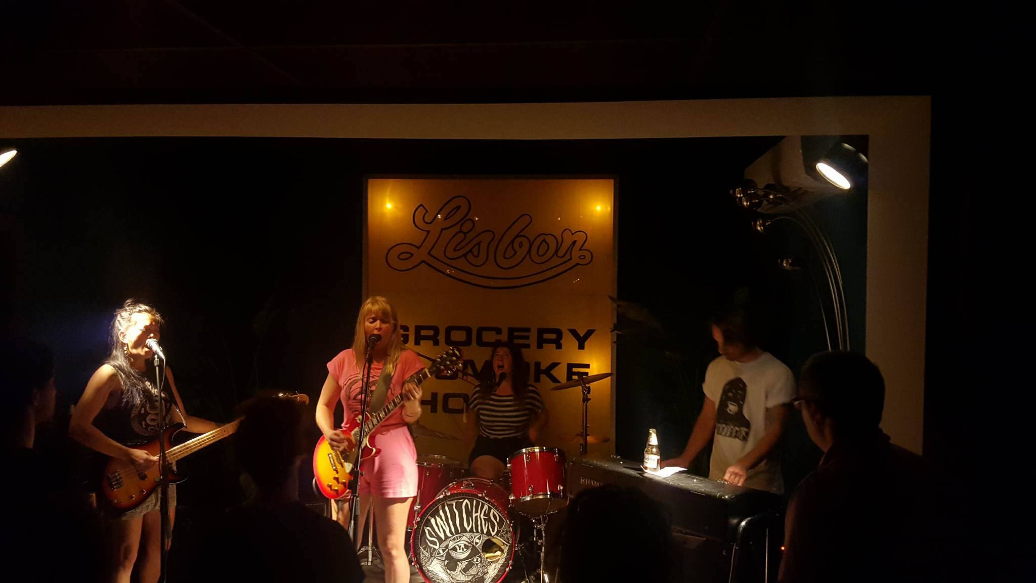 Switches and Expanda Fuzz @ Bar Robo • Ottawa Showbox